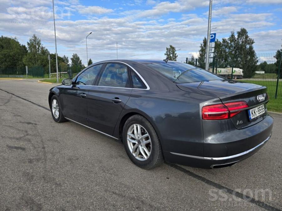 Pelēks Audi A8 2016 Rīga, ar dzinēja tilpumu 3.00 L un nobraukumu 360 tūkst. km par 12000 €, foto 4 vietnē AUTOMOTO.COM.LV