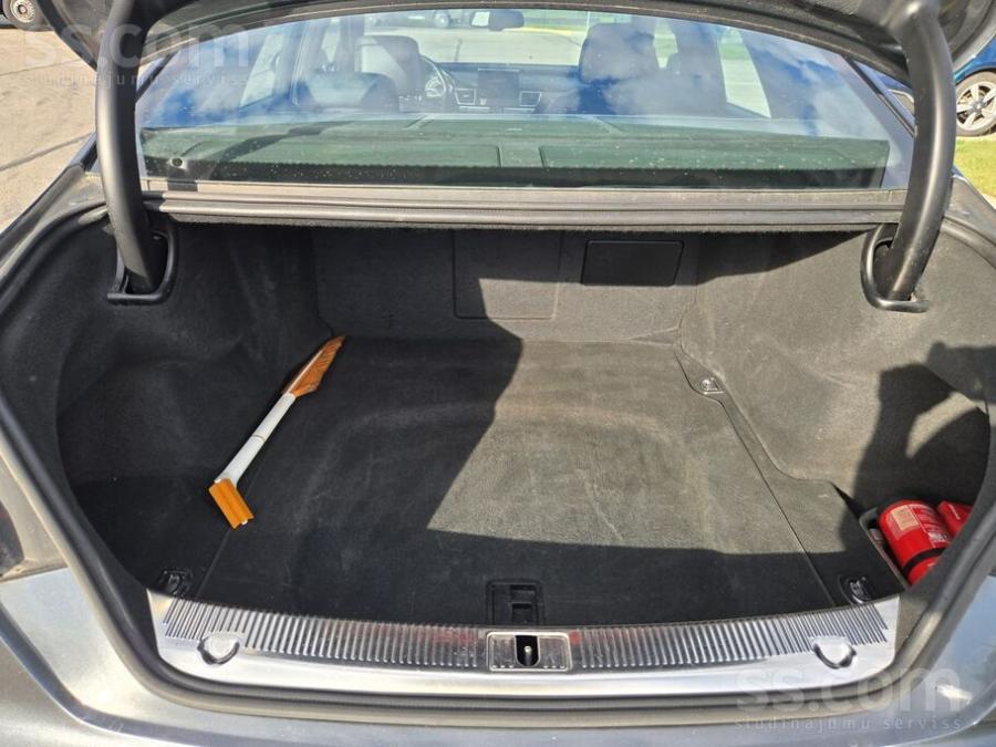Pelēks Audi A8 2016 Rīga, ar dzinēja tilpumu 3.00 L un nobraukumu 360 tūkst. km par 12000 €, foto 13 vietnē AUTOMOTO.COM.LV