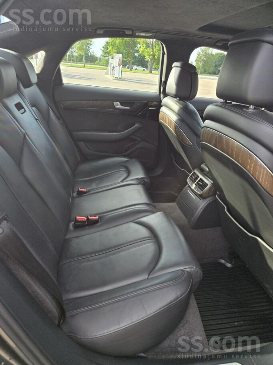 Pelēks Audi A8 2016 Rīga, ar dzinēja tilpumu 3.00 L un nobraukumu 360 tūkst. km par 12000 €, foto 15 vietnē AUTOMOTO.COM.LV
