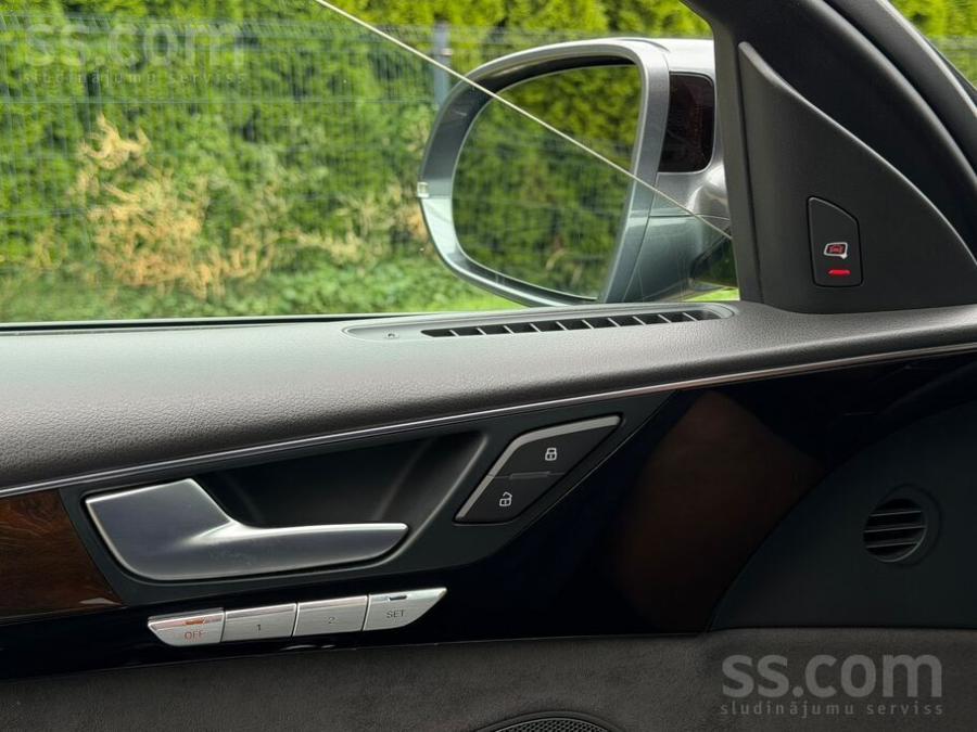 Pelēks Audi A8 2016 Rīga, ar dzinēja tilpumu 3.00 L un nobraukumu 211 tūkst. km par 17850 €, foto 25 vietnē AUTOMOTO.COM.LV