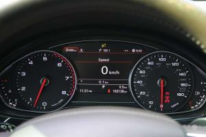 Grey Audi A8 2016 in Vilnius, with an engine capacity of 3.99 L and mileage of 163 thousand km for 9900 €, photo 8 on AUTOMOTO.COM.LV