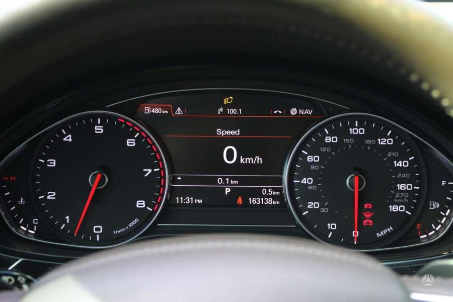 Grey Audi A8 2016 in Vilnius, with an engine capacity of 3.99 L and mileage of 163 thousand km for 9900 €, photo 8 on AUTOMOTO.COM.LV
