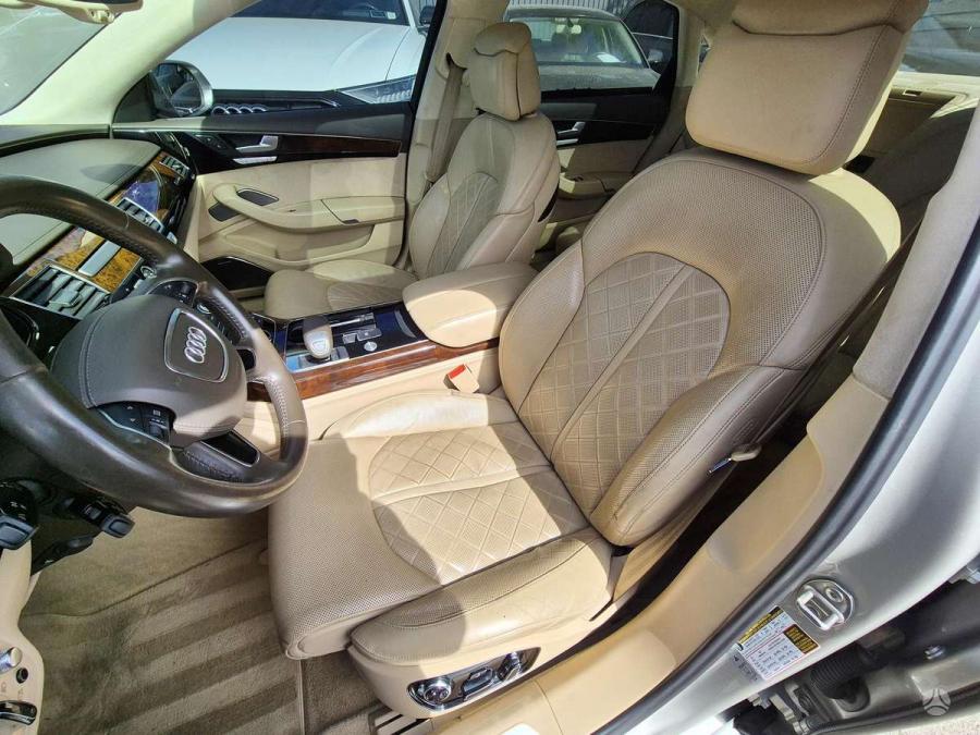 Grey Audi A8 2016 in Vilnius, with an engine capacity of 3.99 L and mileage of 163 thousand km for 9900 €, photo 9 on AUTOMOTO.COM.LV