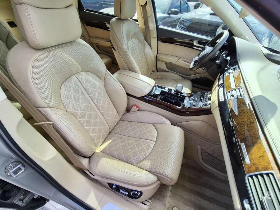 Grey Audi A8 2016 in Vilnius, with an engine capacity of 3.99 L and mileage of 163 thousand km for 9900 €, photo 12 on AUTOMOTO.COM.LV