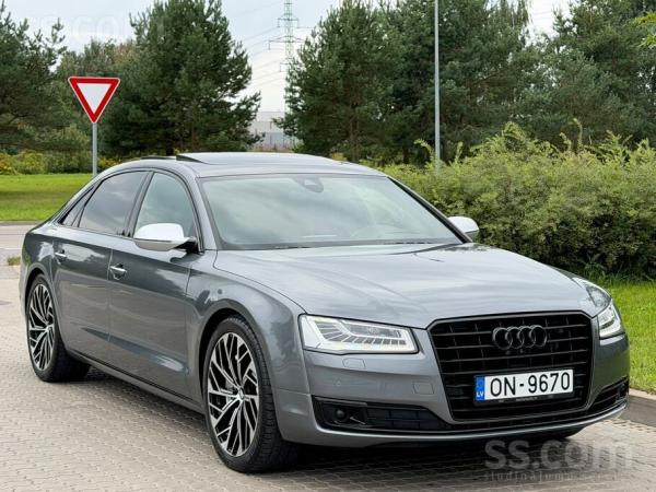 Grey Audi A8 2016 in Riga, with an engine capacity of 3.00 L and mileage of 213 thousand km for 19900 €, photo 6 on AUTOMOTO.COM.LV