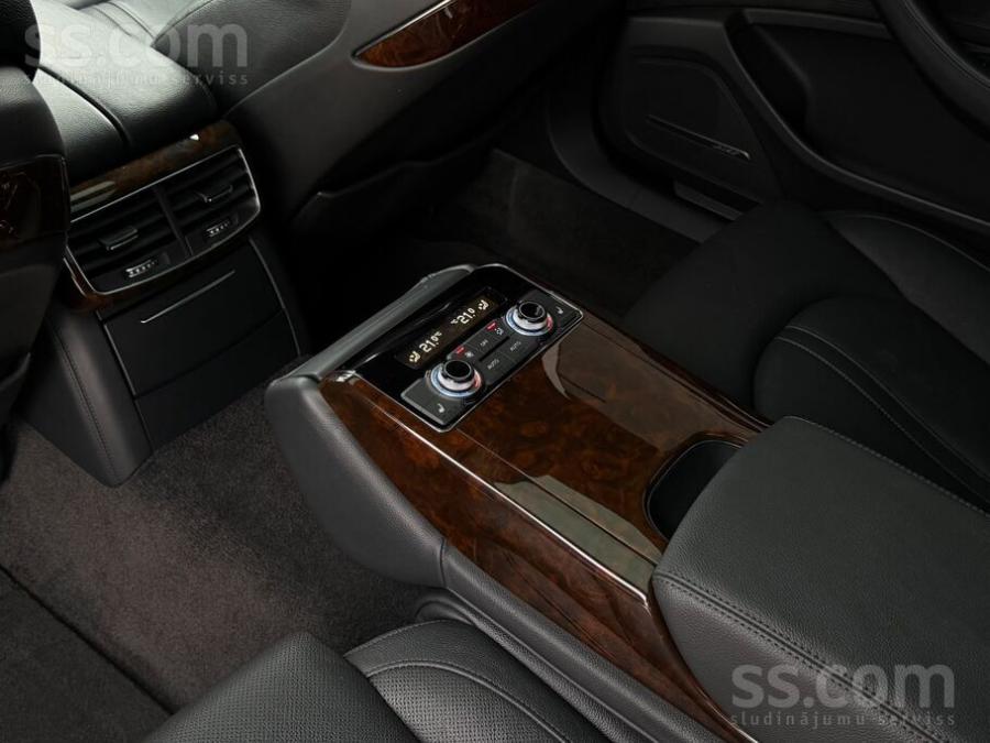 Pelēks Audi A8 2016 Rīga, ar dzinēja tilpumu 3.00 L un nobraukumu 213 tūkst. km par 19900 €, foto 30 vietnē AUTOMOTO.COM.LV