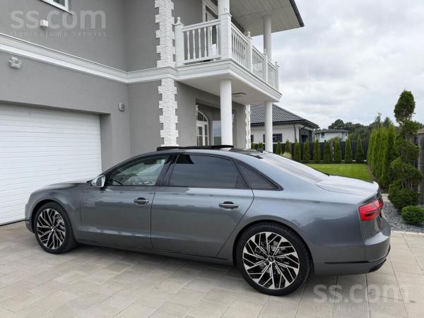 Grey Audi A8 2016 in Riga, with an engine capacity of 3.00 L and mileage of 213 thousand km for 20000 €, photo 4 on AUTOMOTO.COM.LV