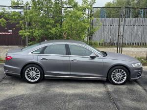 Pelēks Audi A8 2017 Šauļi, ar dzinēja tilpumu 2.97 L un nobraukumu 380 tūkst. km par 25000 €, foto 6 vietnē AUTOMOTO.COM.LV