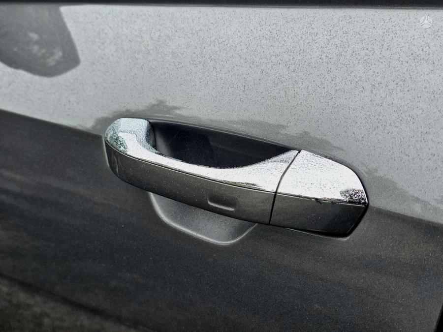 Pelēks Audi A8 2017 Šauļi, ar dzinēja tilpumu 2.97 L un nobraukumu 380 tūkst. km par 25000 €, foto 12 vietnē AUTOMOTO.COM.LV