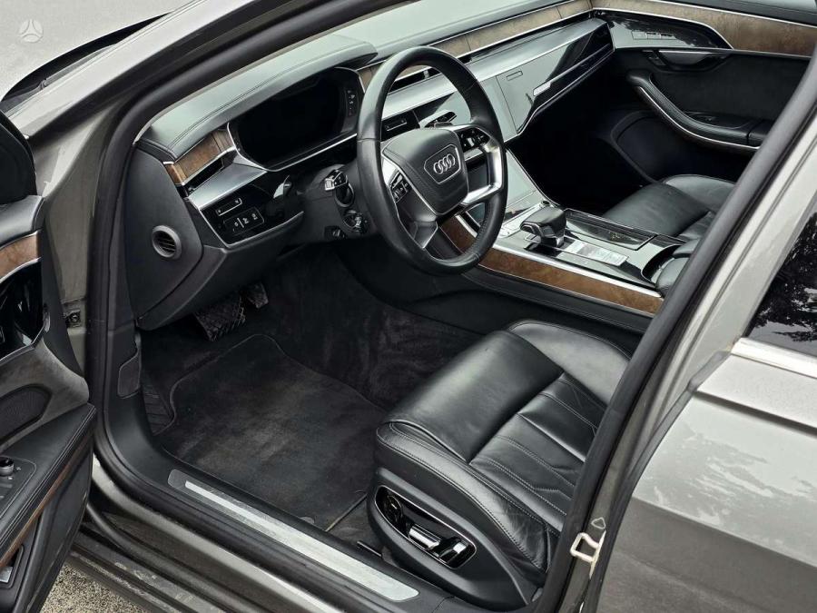 Pelēks Audi A8 2017 Šauļi, ar dzinēja tilpumu 2.97 L un nobraukumu 380 tūkst. km par 25000 €, foto 15 vietnē AUTOMOTO.COM.LV