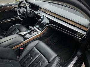 Pelēks Audi A8 2017 Šauļi, ar dzinēja tilpumu 2.97 L un nobraukumu 380 tūkst. km par 25000 €, foto 18 vietnē AUTOMOTO.COM.LV