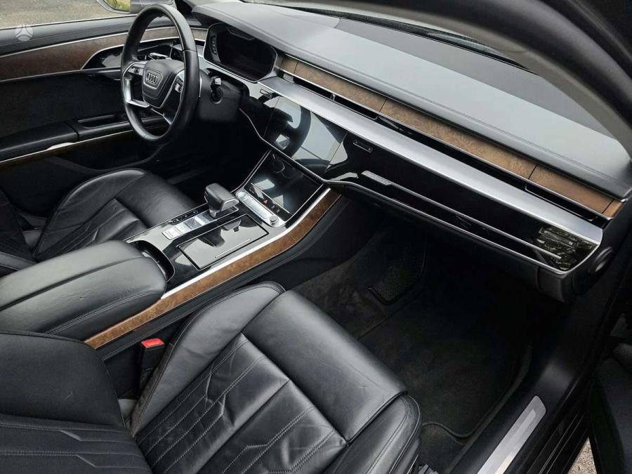 Pelēks Audi A8 2017 Šauļi, ar dzinēja tilpumu 2.97 L un nobraukumu 380 tūkst. km par 25000 €, foto 18 vietnē AUTOMOTO.COM.LV