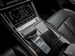 Pelēks Audi A8 2017 Šauļi, ar dzinēja tilpumu 2.97 L un nobraukumu 380 tūkst. km par 25000 €, foto 28 vietnē AUTOMOTO.COM.LV