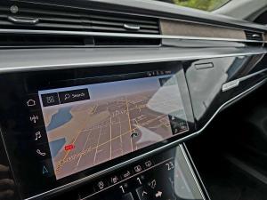 Pelēks Audi A8 2017 Šauļi, ar dzinēja tilpumu 2.97 L un nobraukumu 380 tūkst. km par 25000 €, foto 29 vietnē AUTOMOTO.COM.LV
