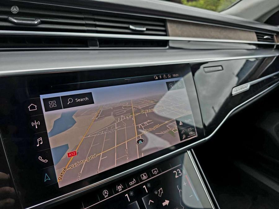 Pelēks Audi A8 2017 Šauļi, ar dzinēja tilpumu 2.97 L un nobraukumu 380 tūkst. km par 25000 €, foto 29 vietnē AUTOMOTO.COM.LV