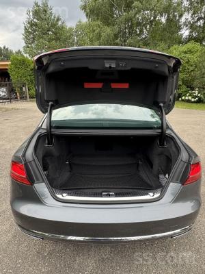 Pelēks Audi A8 2017 Rīga, ar dzinēja tilpumu 3.00 L un nobraukumu 252 tūkst. km par 21800 €, foto 10 vietnē AUTOMOTO.COM.LV