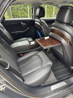 Pelēks Audi A8 2017 Rīga, ar dzinēja tilpumu 3.00 L un nobraukumu 252 tūkst. km par 21800 €, foto 20 vietnē AUTOMOTO.COM.LV