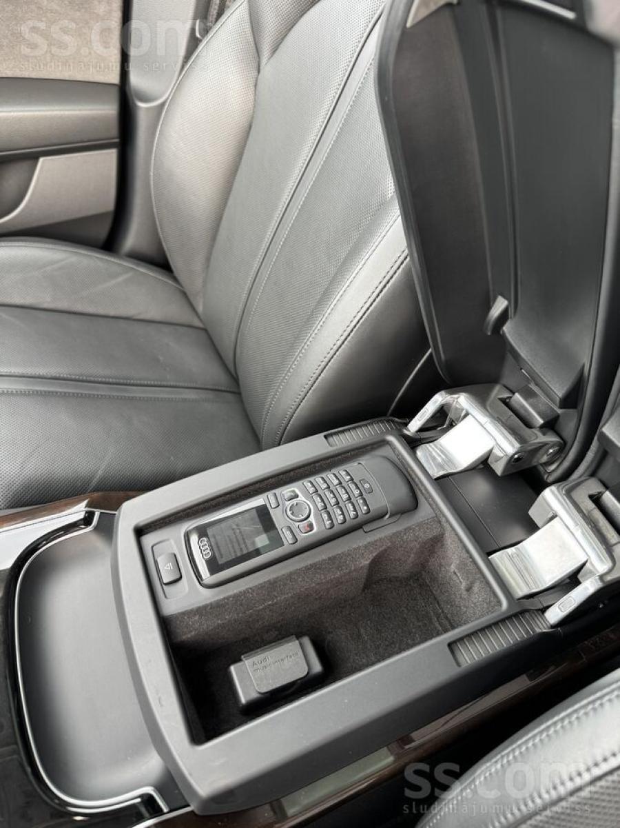 Pelēks Audi A8 2017 Rīga, ar dzinēja tilpumu 3.00 L un nobraukumu 252 tūkst. km par 21800 €, foto 23 vietnē AUTOMOTO.COM.LV