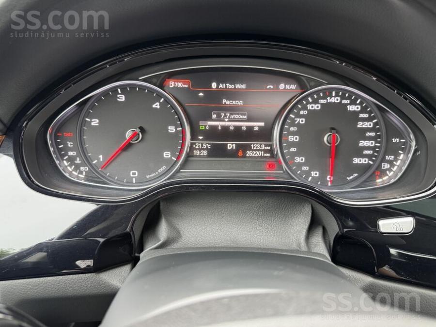 Pelēks Audi A8 2017 Rīga, ar dzinēja tilpumu 3.00 L un nobraukumu 252 tūkst. km par 21800 €, foto 33 vietnē AUTOMOTO.COM.LV