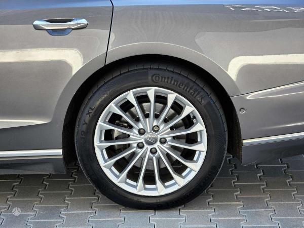 Pelēks Audi A8 2017 Šauļi, ar dzinēja tilpumu 2.97 L un nobraukumu 380 tūkst. km par 22500 €, foto 5 vietnē AUTOMOTO.COM.LV
