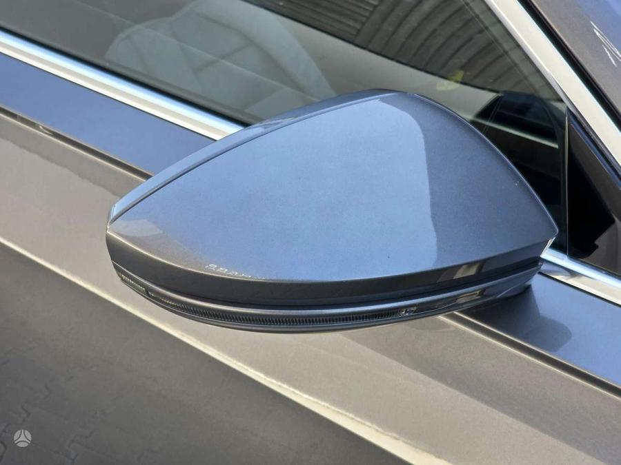 Pelēks Audi A8 2017 Šauļi, ar dzinēja tilpumu 2.97 L un nobraukumu 380 tūkst. km par 22500 €, foto 16 vietnē AUTOMOTO.COM.LV