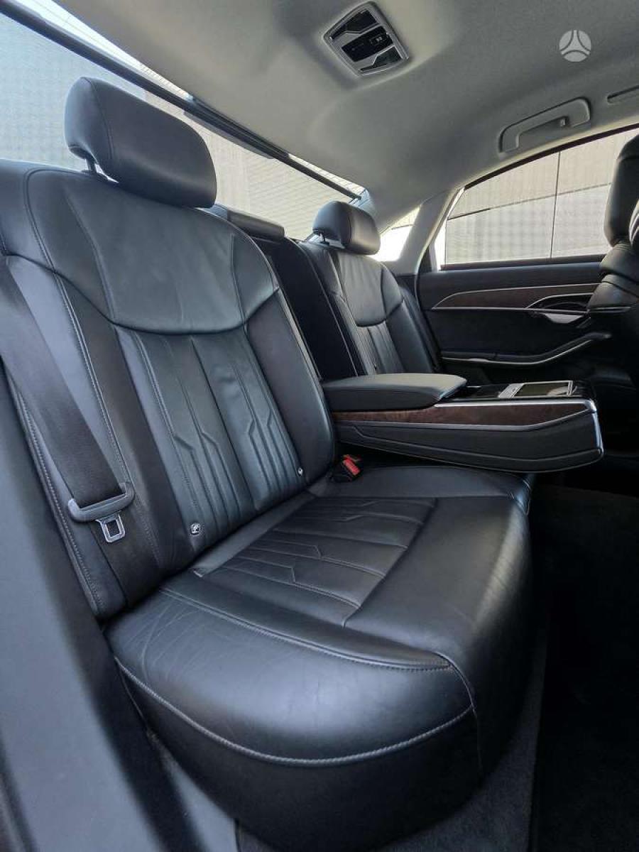 Pelēks Audi A8 2017 Šauļi, ar dzinēja tilpumu 2.97 L un nobraukumu 380 tūkst. km par 22500 €, foto 26 vietnē AUTOMOTO.COM.LV