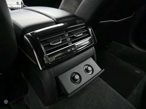 Pelēks Audi A8 2017 Šauļi, ar dzinēja tilpumu 2.97 L un nobraukumu 380 tūkst. km par 22500 €, foto 30 vietnē AUTOMOTO.COM.LV