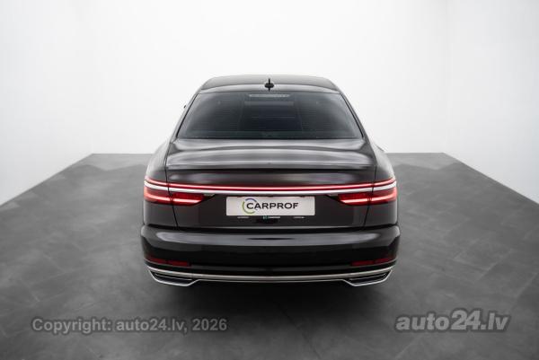Grey Audi A8 2018 in Tallinn, with an engine capacity of 3.00 L and mileage of 238 thousand km for 30999 €, photo 5 on AUTOMOTO.COM.LV