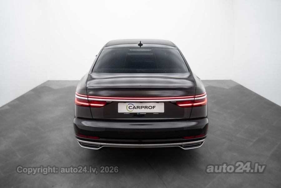 Grey Audi A8 2018 in Tallinn, with an engine capacity of 3.00 L and mileage of 238 thousand km for 30999 €, photo 6 on AUTOMOTO.COM.LV