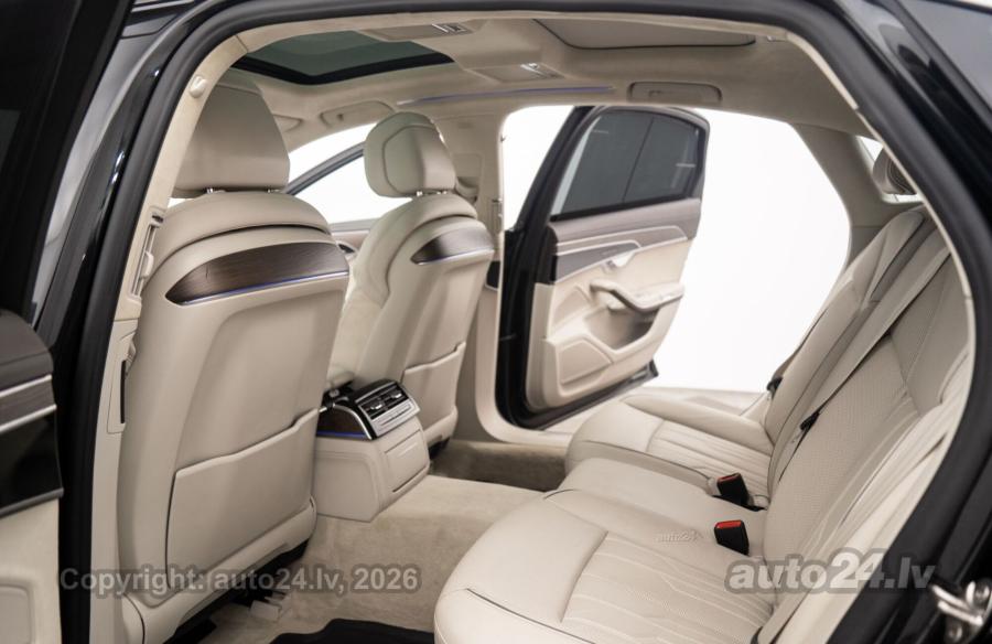 Grey Audi A8 2018 in Tallinn, with an engine capacity of 3.00 L and mileage of 238 thousand km for 30999 €, photo 9 on AUTOMOTO.COM.LV