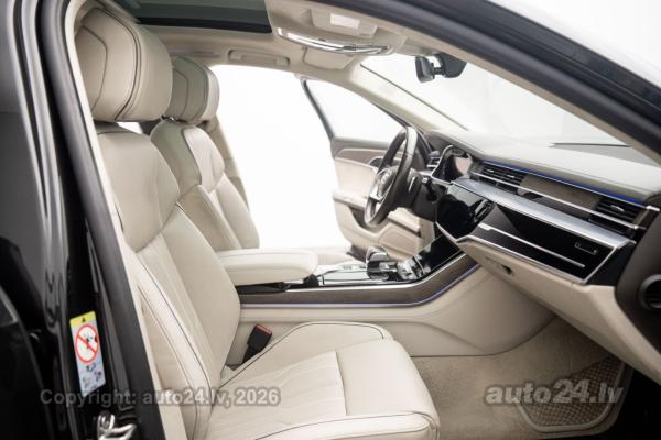 Grey Audi A8 2018 in Tallinn, with an engine capacity of 3.00 L and mileage of 238 thousand km for 30999 €, photo 10 on AUTOMOTO.COM.LV