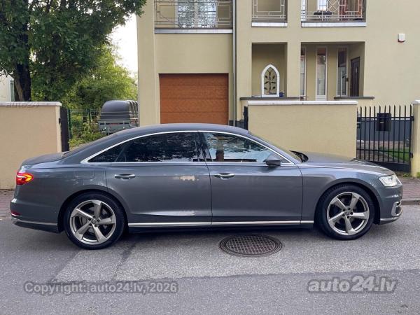 Grey Audi A8 2018 in Tartu, with an engine capacity of 3.00 L and mileage of 262 thousand km for 30200 €, photo 3 on AUTOMOTO.COM.LV