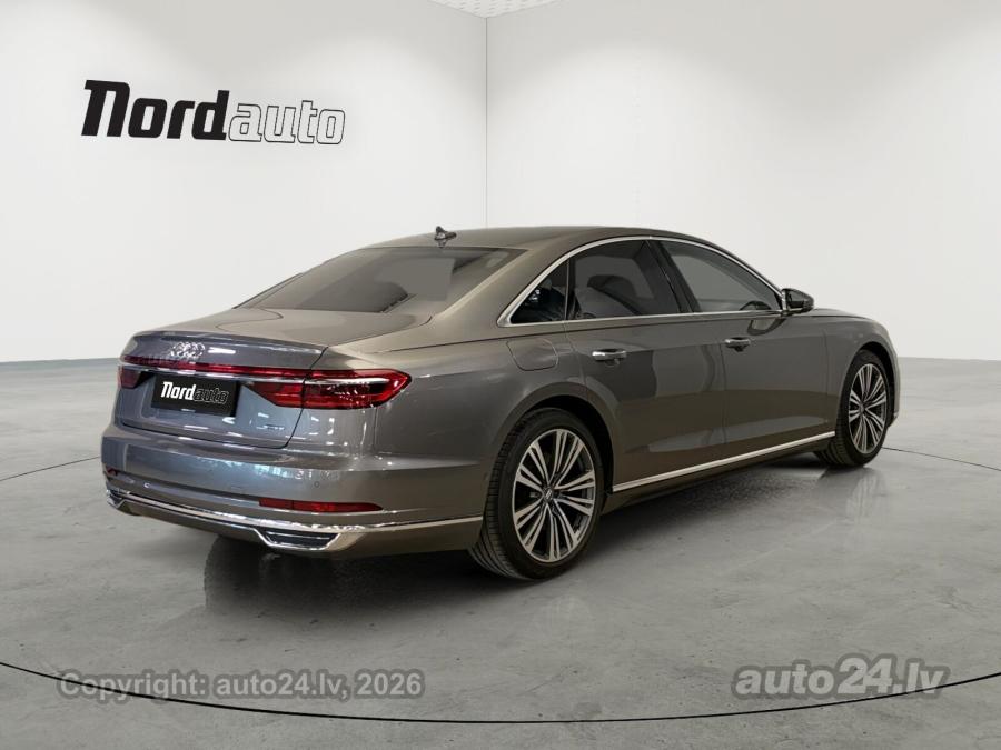 Grey Audi A8 2018 in Tallinn, with an engine capacity of 3.00 L and mileage of 201 thousand km for 33900 €, photo 3 on AUTOMOTO.COM.LV