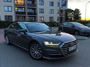 Grey Audi A8 2018 in Riga, with an engine capacity of 3.00 L and mileage of 262 thousand km for 32700 €, photo 12 on AUTOMOTO.COM.LV