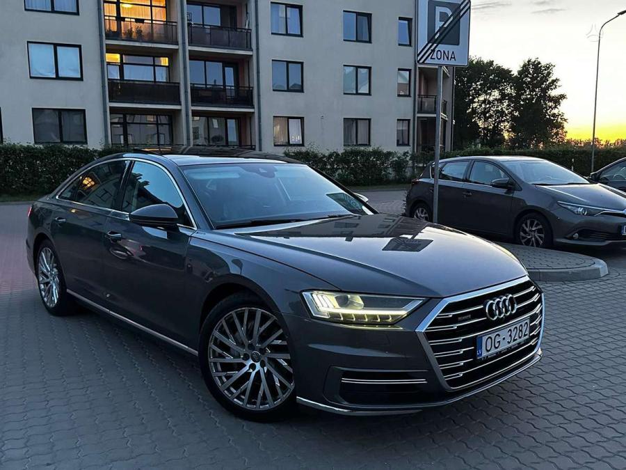 Grey Audi A8 2018 in Riga, with an engine capacity of 3.00 L and mileage of 262 thousand km for 32700 €, photo 12 on AUTOMOTO.COM.LV