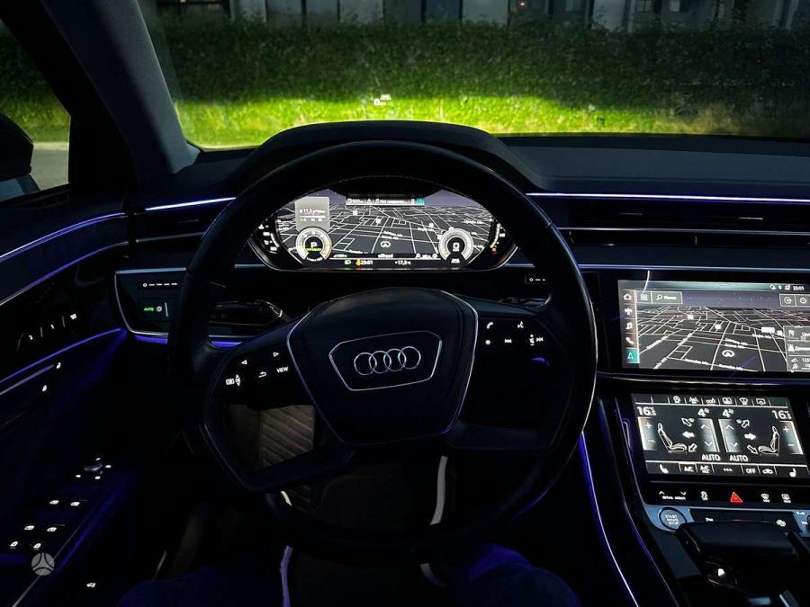 Grey Audi A8 2018 in Riga, with an engine capacity of 3.00 L and mileage of 262 thousand km for 32700 €, photo 17 on AUTOMOTO.COM.LV