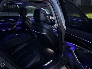 Grey Audi A8 2018 in Riga, with an engine capacity of 3.00 L and mileage of 262 thousand km for 32700 €, photo 18 on AUTOMOTO.COM.LV