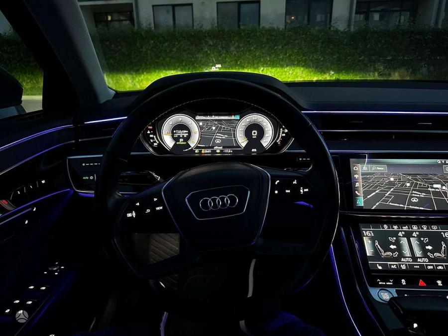 Grey Audi A8 2018 in Riga, with an engine capacity of 3.00 L and mileage of 262 thousand km for 32700 €, photo 21 on AUTOMOTO.COM.LV
