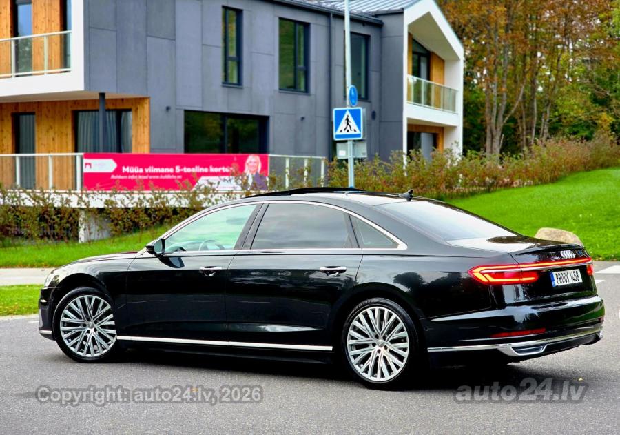 Grey Audi A8 2018 in Tallinn, with an engine capacity of 3.00 L and mileage of 239 thousand km for 30990 €, photo 7 on AUTOMOTO.COM.LV