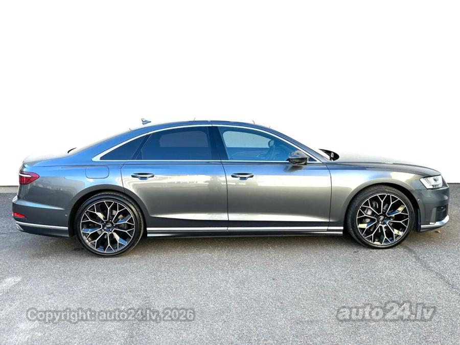 Grey Audi A8 2019 in Tallinn, with an engine capacity of 3.00 L and mileage of 105 thousand km for 45000 €, photo 2 on AUTOMOTO.COM.LV