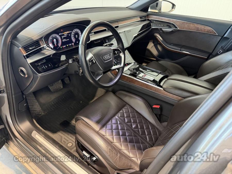 Grey Audi A8 2019 in Tartu, with an engine capacity of 3.00 L and mileage of 145 thousand km for 40900 €, photo 6 on AUTOMOTO.COM.LV