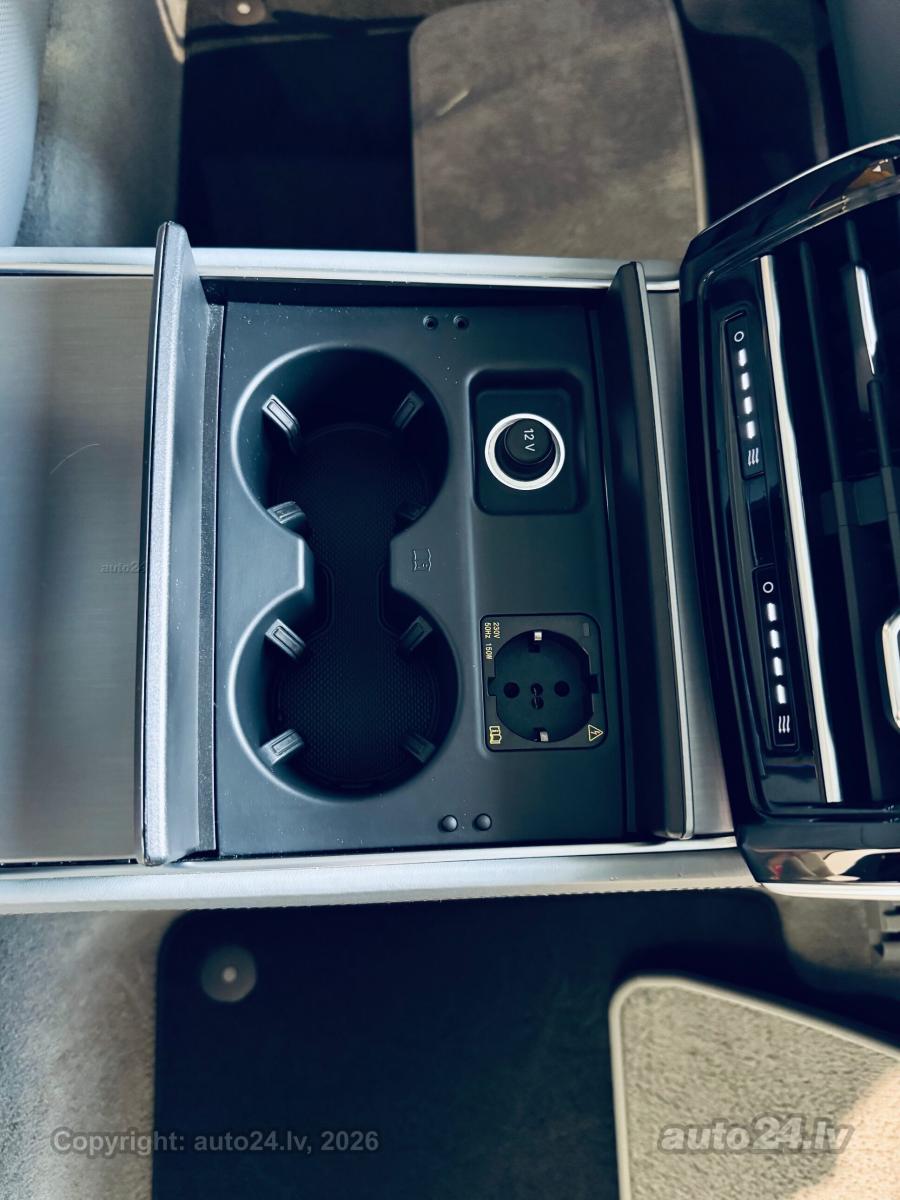Pelēks Audi A8 2020 Pērnava, ar dzinēja tilpumu 3.00 L un nobraukumu 120 tūkst. km par 42900 €, foto 21 vietnē AUTOMOTO.COM.LV