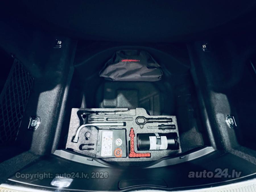 Pelēks Audi A8 2020 Pērnava, ar dzinēja tilpumu 3.00 L un nobraukumu 120 tūkst. km par 42900 €, foto 22 vietnē AUTOMOTO.COM.LV