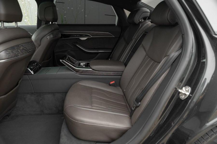 Pelēks Audi A8 2021 Viļņa, ar dzinēja tilpumu 3.00 L un nobraukumu 113 tūkst. km par 48000 €, foto 16 vietnē AUTOMOTO.COM.LV