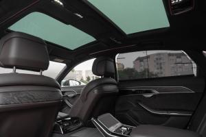 Pelēks Audi A8 2021 Viļņa, ar dzinēja tilpumu 3.00 L un nobraukumu 113 tūkst. km par 48000 €, foto 17 vietnē AUTOMOTO.COM.LV