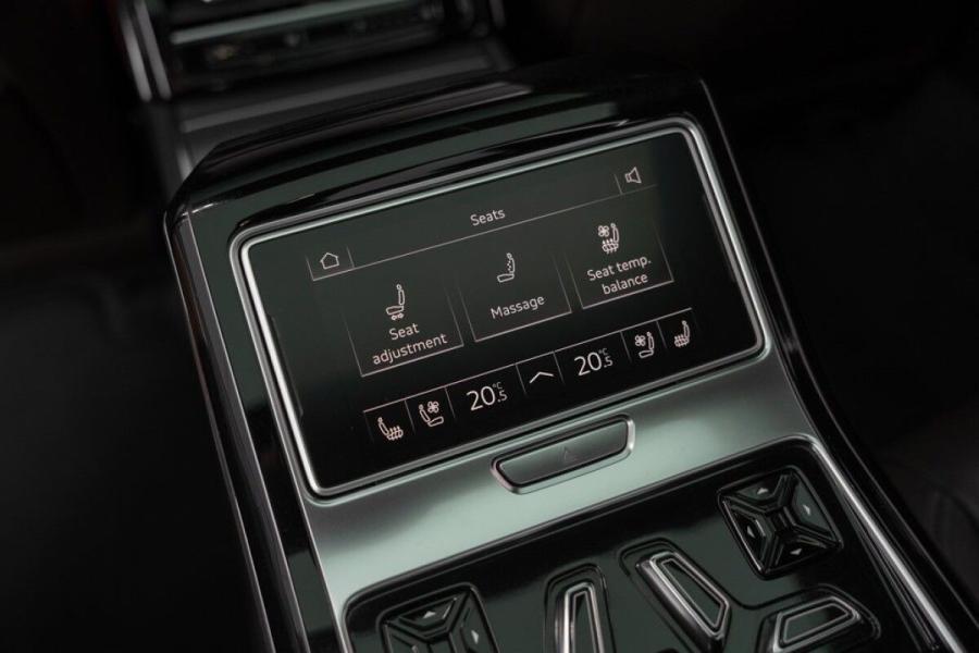 Pelēks Audi A8 2021 Viļņa, ar dzinēja tilpumu 3.00 L un nobraukumu 113 tūkst. km par 48000 €, foto 20 vietnē AUTOMOTO.COM.LV