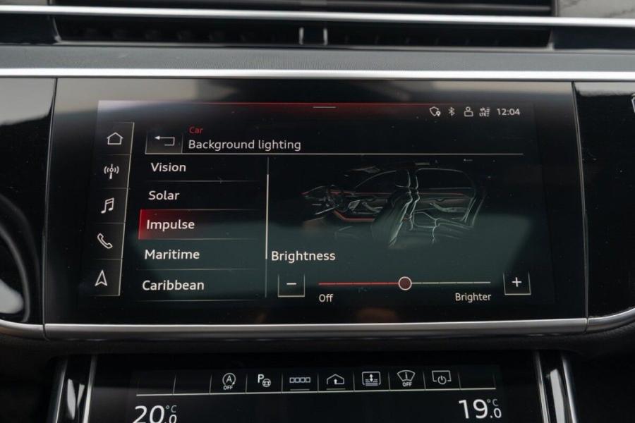 Pelēks Audi A8 2021 Viļņa, ar dzinēja tilpumu 3.00 L un nobraukumu 113 tūkst. km par 48000 €, foto 30 vietnē AUTOMOTO.COM.LV