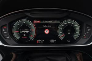 Pelēks Audi A8 2021 Viļņa, ar dzinēja tilpumu 3.00 L un nobraukumu 113 tūkst. km par 48000 €, foto 32 vietnē AUTOMOTO.COM.LV