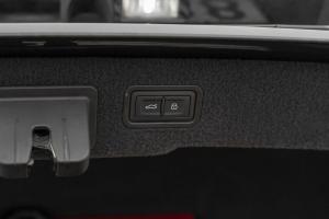 Pelēks Audi A8 2021 Viļņa, ar dzinēja tilpumu 3.00 L un nobraukumu 113 tūkst. km par 48000 €, foto 34 vietnē AUTOMOTO.COM.LV