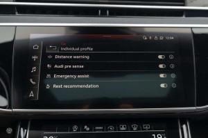 Pelēks Audi A8 2021 Viļņa, ar dzinēja tilpumu 3.00 L un nobraukumu 113 tūkst. km par 48000 €, foto 28 vietnē AUTOMOTO.COM.LV